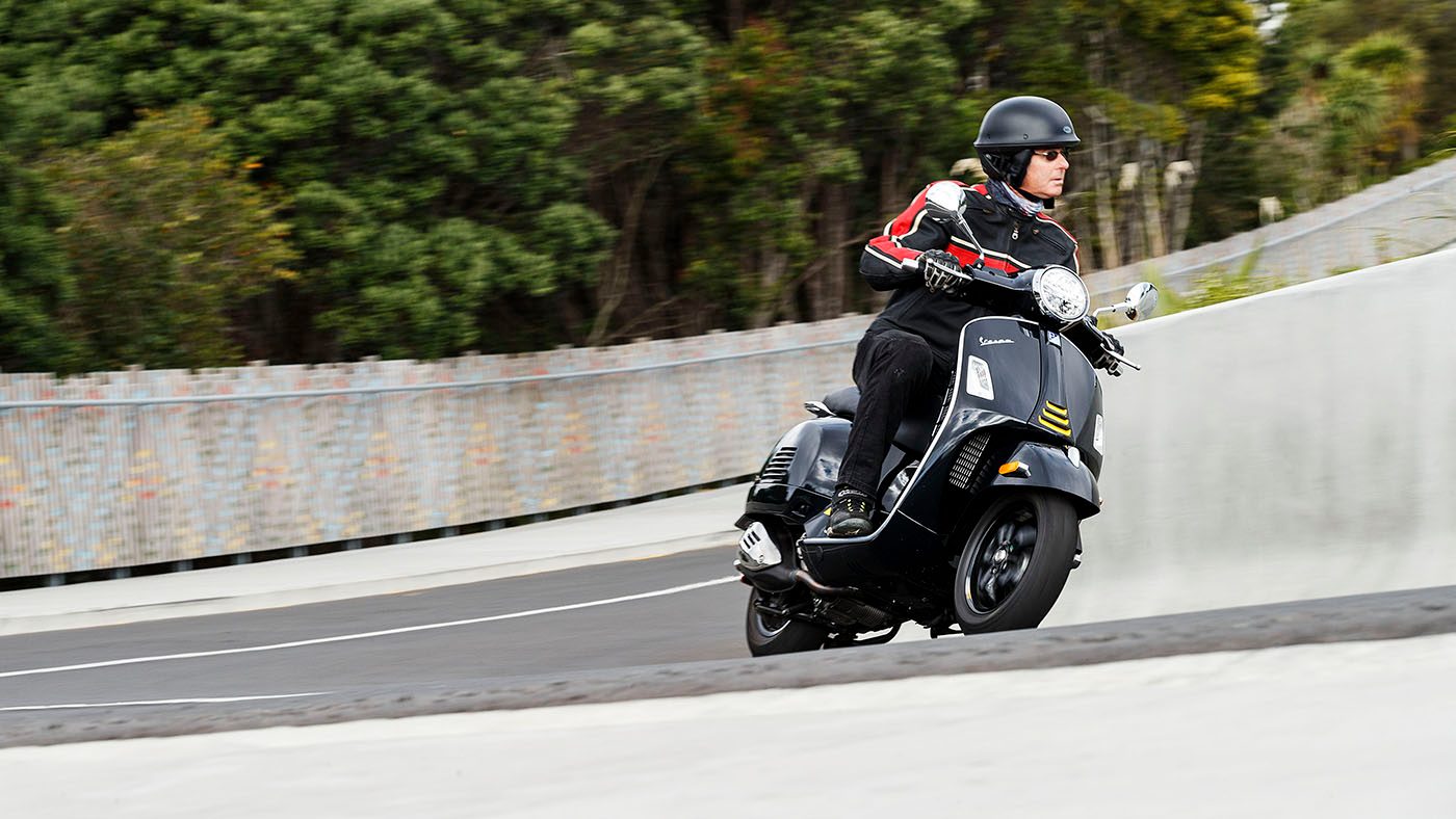 2020 Vespa GTS 300 Supertech HPE review – Auto Trader NZ
