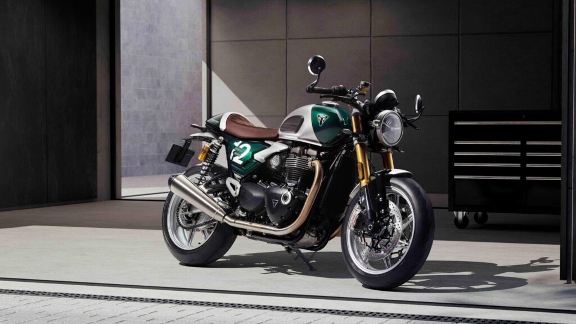 Triumph unveils limited Speed Twin 1200 Cafe Racer Edition, five units ...