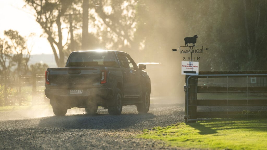 Toyota confirms local specifications for all-electric Hilux BEV – Auto ...