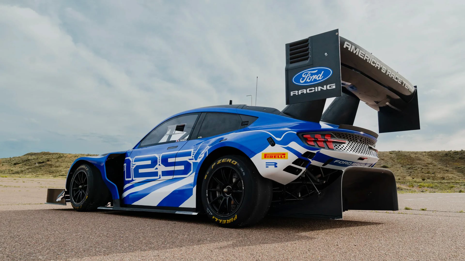 Ford sets third-fastest time ever up Pikes Peak with electric Super ...