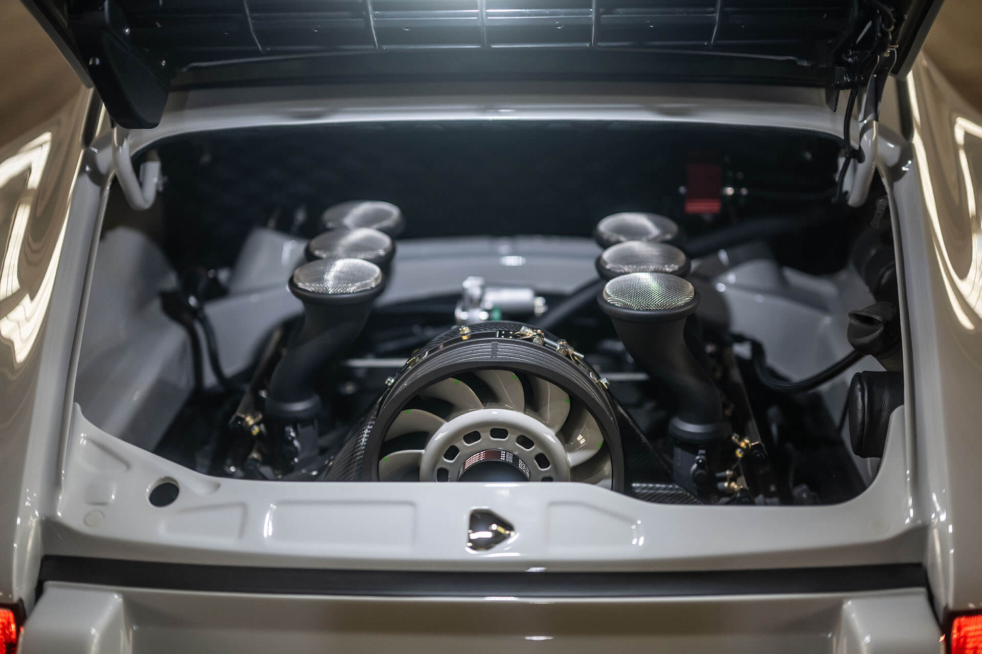 Another Porsche 911 restomod with a GT3-beating power-to-weight ratio ...